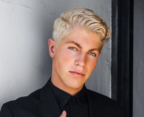 Ben Azelart - Age, Height, Net Worth, Bio, Sister, Mom